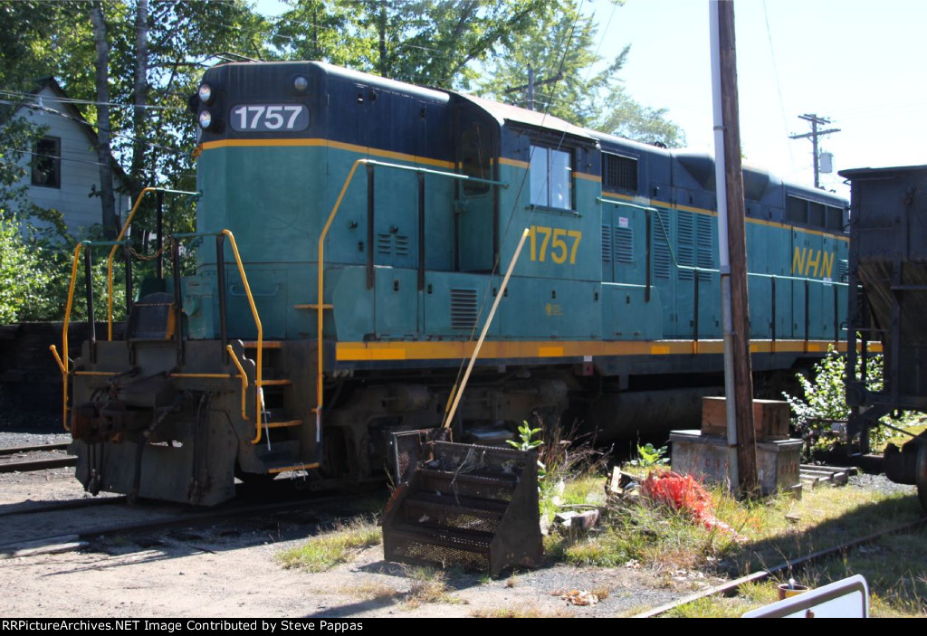 NHN 1757 at the Conway Scenic Railroad